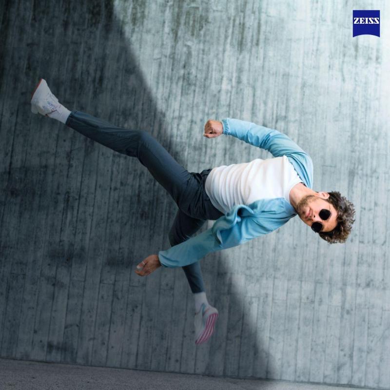 ZEISS PhotoFusion X photochromic lens with 30% discount